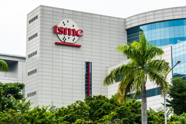 TSMC, 트럼프 관세 정책에 '투자 재검토 경고' - 조세일보