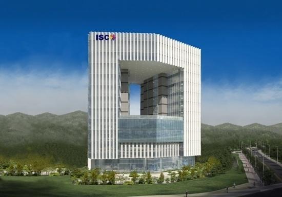 ISC 주가 5만원 밑으로…유상증자 따른 주주가치 희석 우려 : 네이트 뉴스